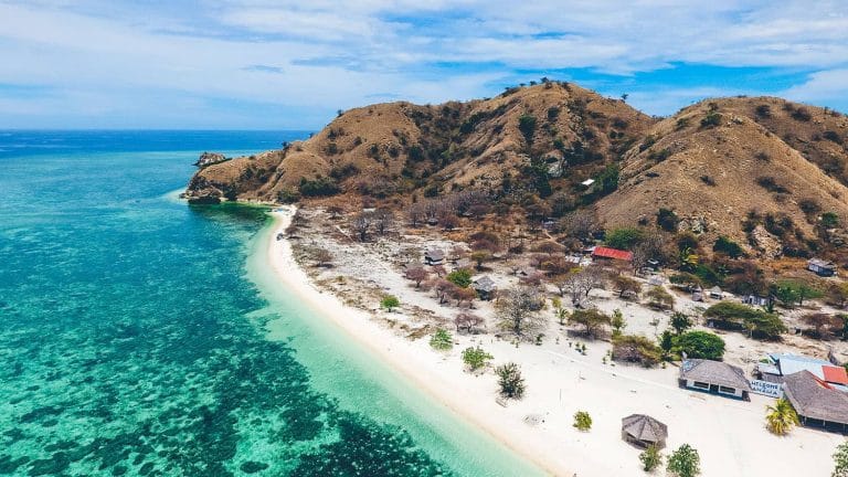 Private Labuan Bajo Tour Package 4 Days 3 Nights (4D3N)